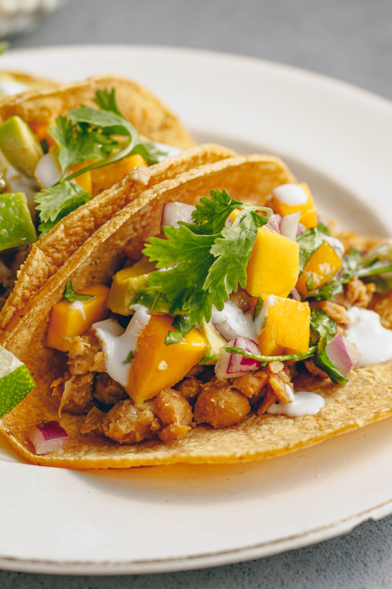 Miso-glazed Chickpea Tempeh Tacos with Mango Avocado Salsa – healthienut