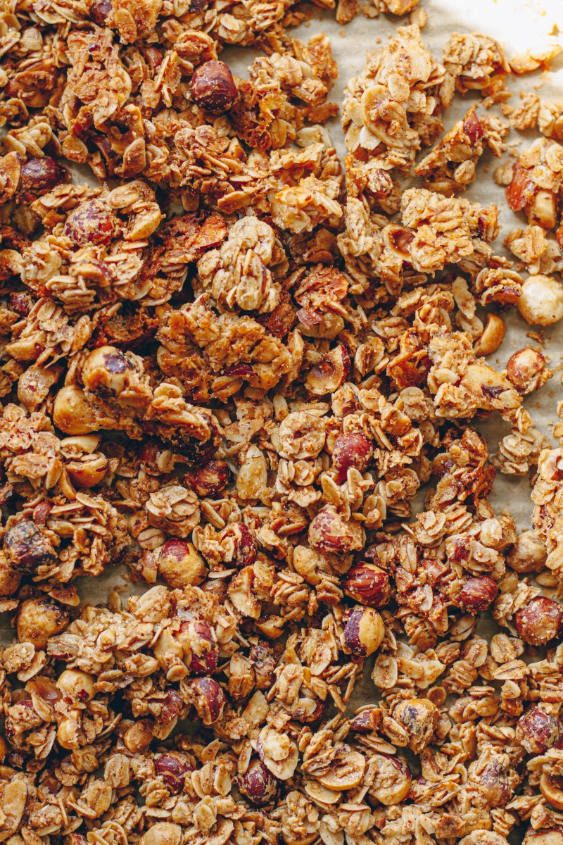 Homemade Maple Hazelnut Granola – healthienut
